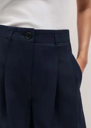 ME+EM Tailored Pleated Shorts