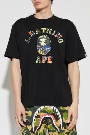 A BATHING APE T-shirt With Logo