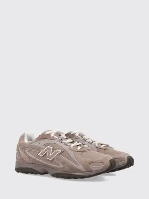 NEW BALANCE 204l Sneakers - Brown