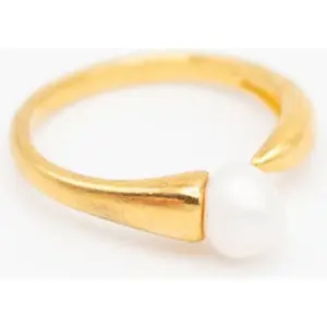 IVY & PEARL CO. Mother Of Pearl Ring - Gold