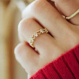 IVY & PEARL CO. Rosemont Heartline Ring With Baguette Stones