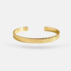 IVY & PEARL CO. The Fairmont Cuff Polished -finish Sculptural Cuff - Gold