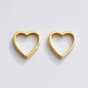 IVY & PEARL CO. The Bellamy Heartline Hoops - Gold