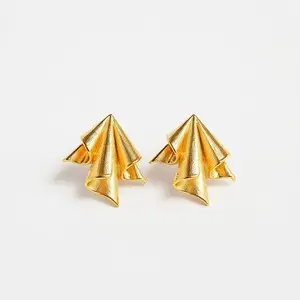 IVY & PEARL CO. Draped Duchess Sculptural Stud Earrings - Gold