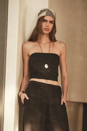 Velvet By Graham & Spencer Kess Strapless Top
