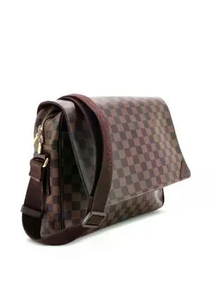 LOUIS VUITTON Shelton Messenger Bag Mm