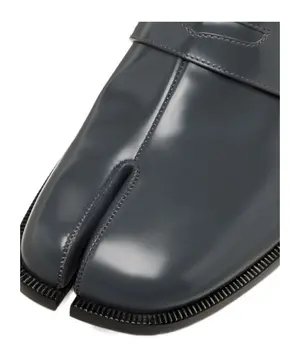 MAISON MARGIELA Tabi Slip-on Loafers