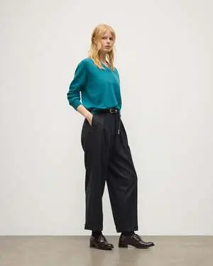 Johnstons Of Elgin Lunan Classic Cashmere V-neck Jumper - Green