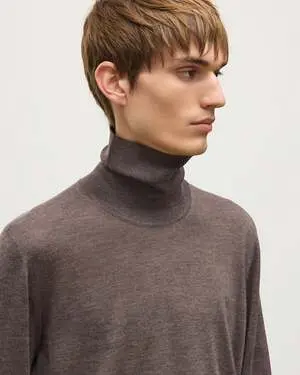 Johnstons Of Elgin Fin Cashmere Roll Neck Jumper