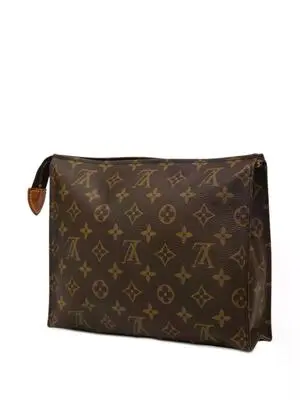 LOUIS VUITTON Monogram Toiletry Pouch 26 Clutch Bag