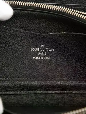 LOUIS VUITTON 2019 Leather Lockme Zippy Wallet Long Wallets
