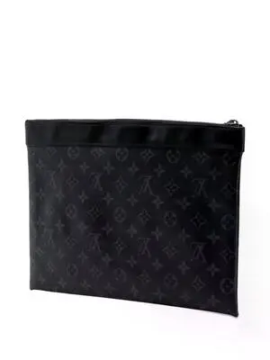LOUIS VUITTON Monogram Eclipse Discovery Pochette Gm
