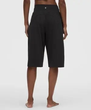 Lululemon Groove Mid-rise Relaxed Bermuda Short - Black