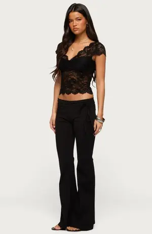 EDIKTED Elza Scallop Sheer Lace Crop Top