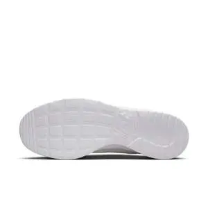 Nike Tanjun Flyease Athletic Sneakers