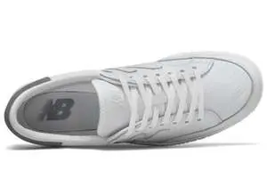 NEW BALANCE 400 Premium Leather Sneakers