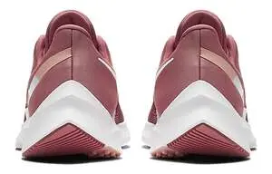 Nike Zoom Winflo Running Shoe - Red