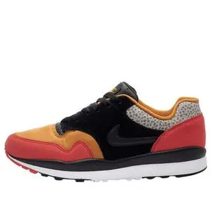 Nike Safari Se "red Monarch" Sneakers - Multi-color