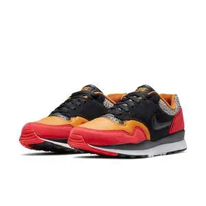 Nike Safari Se "red Monarch" Sneakers