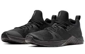 Nike Metcon Flyknit 3 Athletic Sneakers