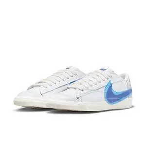 Nike Blazer Low '77 Jumbo Double Swoosh Sneakers