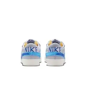 Nike Blazer Low '77 Jumbo Double Swoosh Sneakers