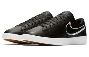 Nike Blazer Low Lx - Black