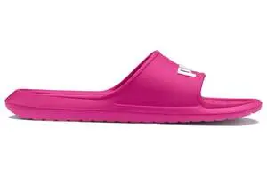 PUMA Divecat V2 Slides