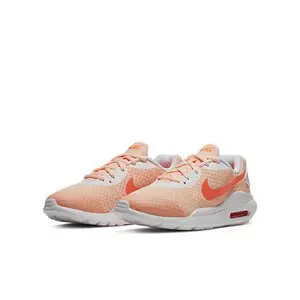 Nike Max Oketo Sneakers