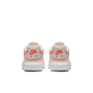 Nike Max Oketo Sneakers