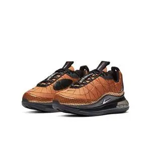 Nike Mx 720-818 Sneakers