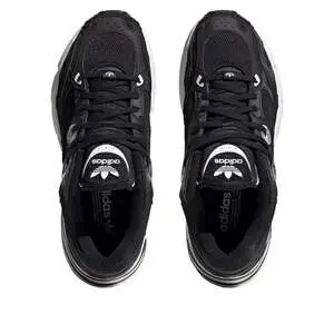 Adidas Astir Sneakers