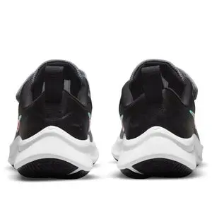 Nike Star Runner 3 Sneakers