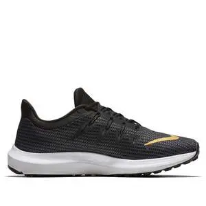 Nike Quest Low Top Sneakers - Black