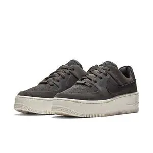 Nike Force 1 Sage Low Sneakers