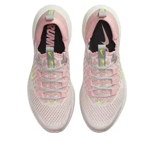 Nike React Escape Run Flyknit Sneakers