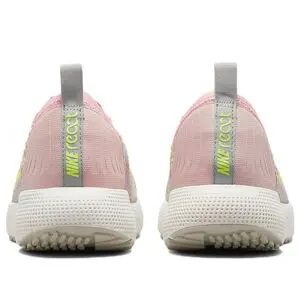 Nike React Escape Run Flyknit Sneakers