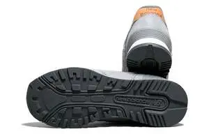NEW BALANCE 576 Made In England Retro Sneaker - Grey