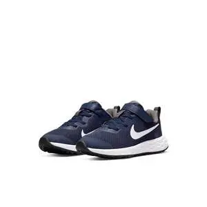 Nike Revolution 6 Low Top Sneakers