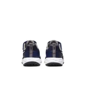 Nike Revolution 6 Low Top Sneakers