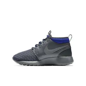 Nike Roshe One Mid Winter Sneakers