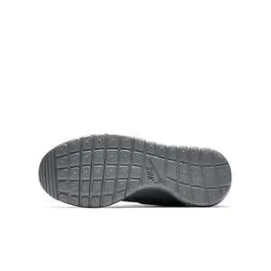 Nike Roshe One Mid Winter Sneakers