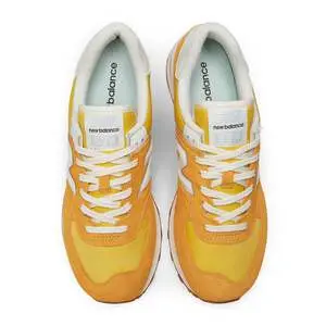 NEW BALANCE 574 "gold" Low Top Sneakers - Yellow/white
