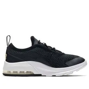 Nike Max Motion 2 Sneakers