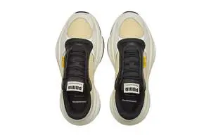 PUMA Randomevent X Alteration Kurve "asparagus" Sneakers - White/black
