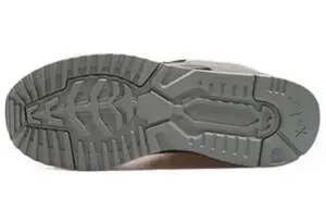 NEW BALANCE 530 Premium Suede Sneaker - Dark Gray