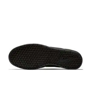 Nike Team Classic Sb Sneakers - Black