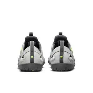 Nike Zoom Pulse Sneakers
