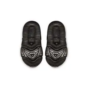 Nike Max 200 Athletic Sneakers