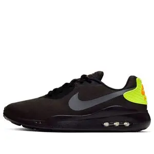 Nike Max Oketo Wntr Sneakers